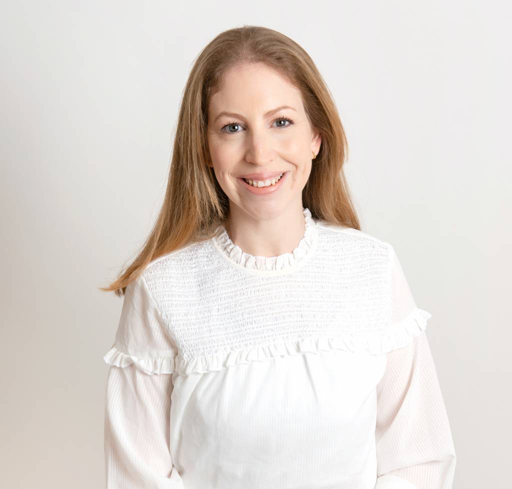 Shirley Greenfield – Us in Therapy